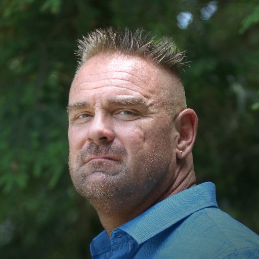 Interview with Chris Hahn, the Machete Clown of “Clowntown” – WorldFilmGeek