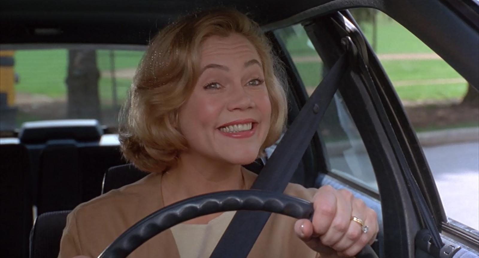 Serial Mom (1994) – WorldFilmGeek